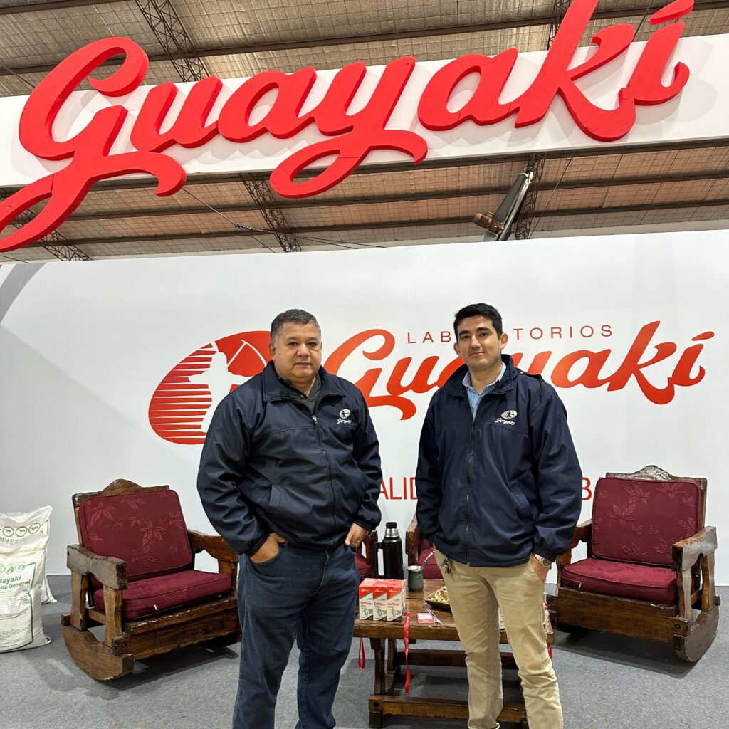 Laboratorio Guayaki: Presente en la excelencia láctea de Cooprolanda ...